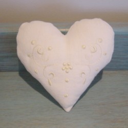 Padded Fabric Hearts in the hoop, machine embroidery designs